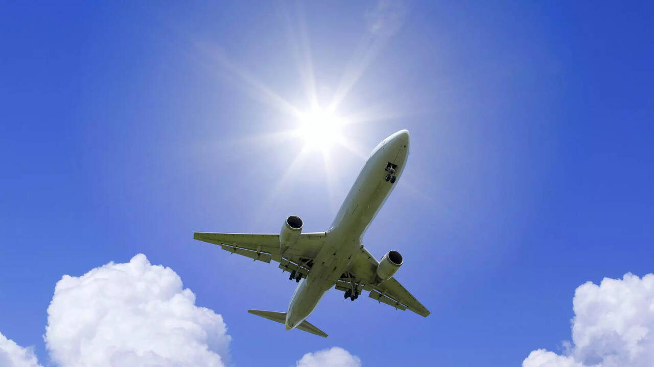 What height do airplanes Fly: ವಿಮಾನ ಆಕಾಶದಲ್ಲಿ ಎಷ್ಟು ಎತ್ತರಕ್ಕೆ ಹಾರಬಲ್ಲದು ...