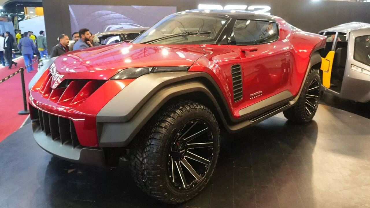 DC2 unveils e-TANQ and four innovative vehicles at Auto Expo 2025 ...