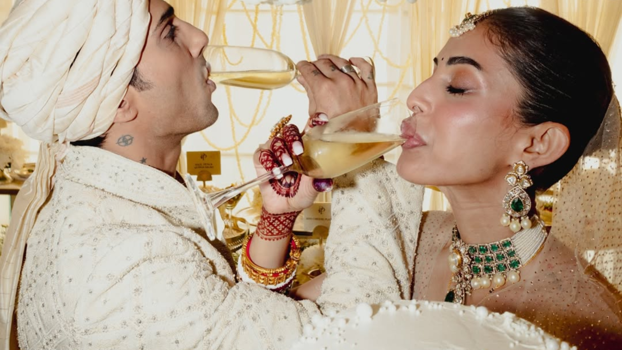 9 Unseen Pics From Prateik Babbar-Priya Banerjee's Dreamy Wedding