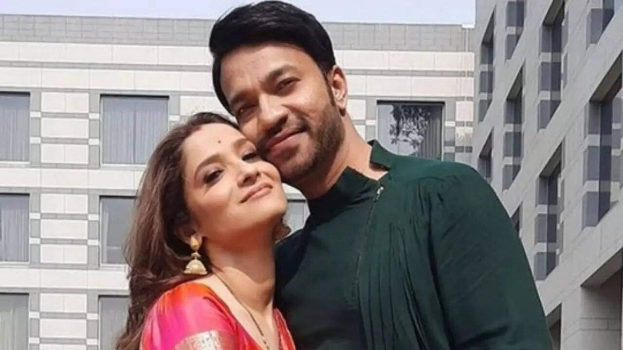 Ankita Lokhande Gets Emotional After Visiting Her Indore House With ...