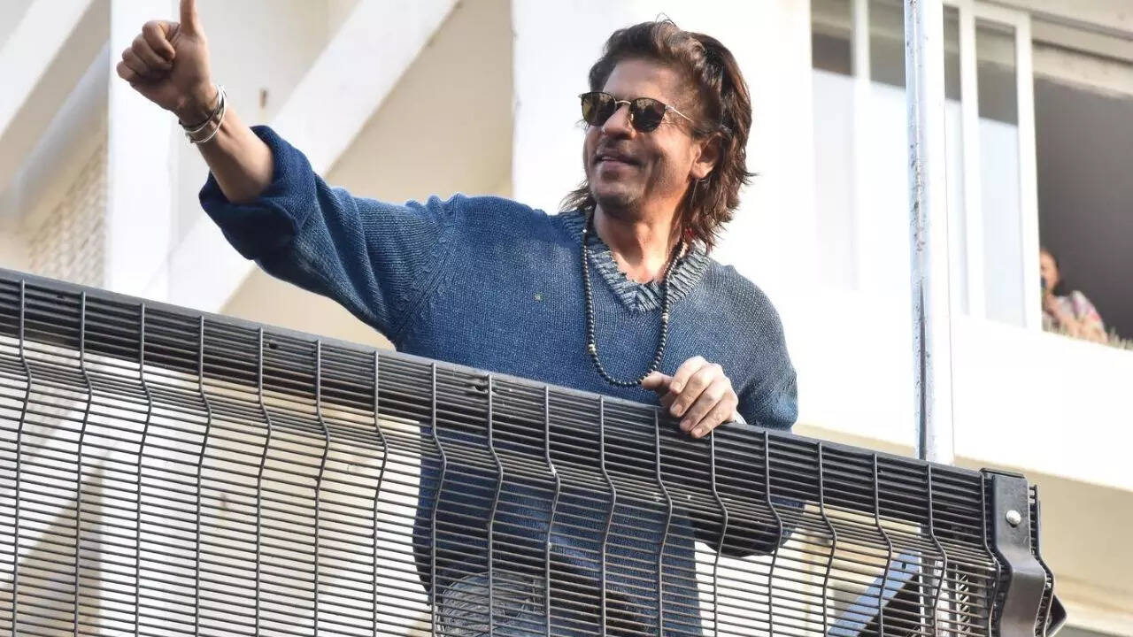 Shah Rukh Khan Plans To Renovate His Residence 'Mannat'. What Clearance ...