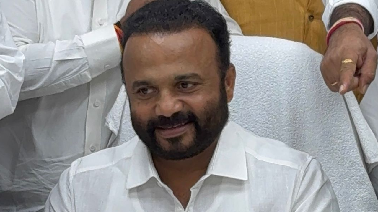 Who Is Jaykumar Gore? Maharashtra Minister Who Threatens To File Defamation Case Against Sanjay ...