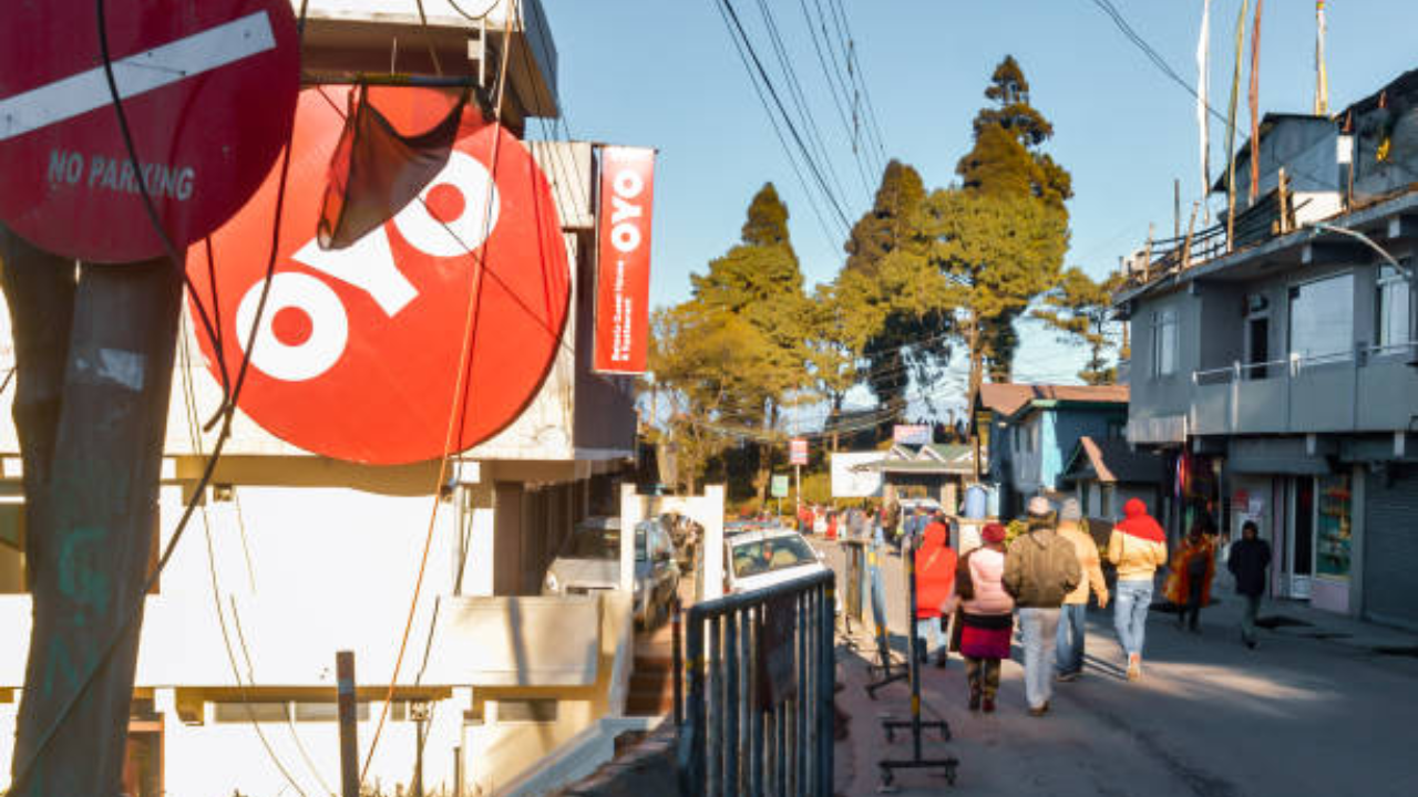 Oyo Reports First-Ever Profit in FY24, Eyes Rs 1,100 Crore PAT by 2025 ...