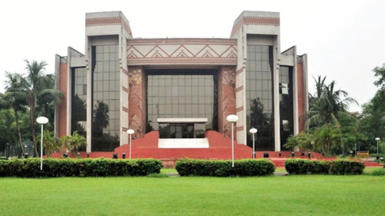 IIM Calcutta witnesses 100% placement for students with average salary ...