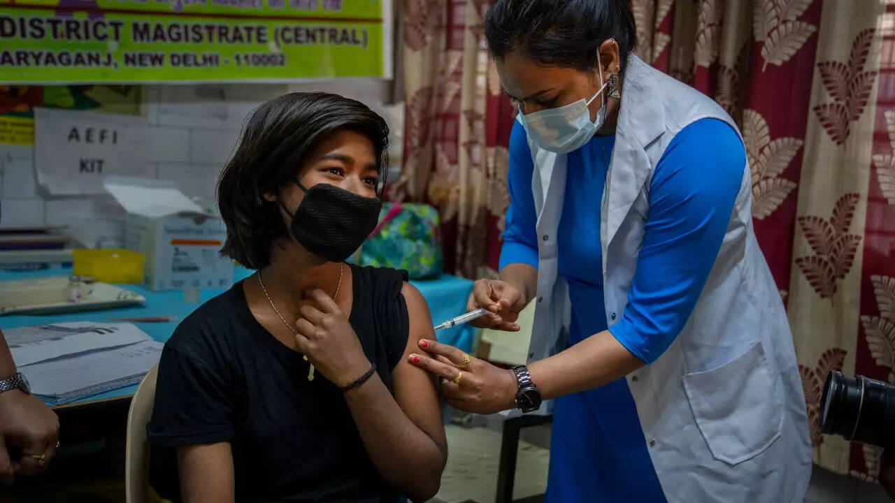 COVID-19 vaccine update: NTAGI recommends reducing gap between first ...