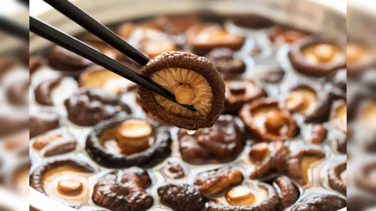 Dodge sickness with diet: Doctors list the best foods you need | Health ...