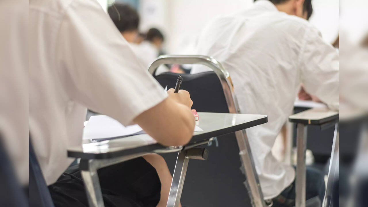 Karnataka 2nd PUC Exam 2022 begins today, check guidelines, dress code ...