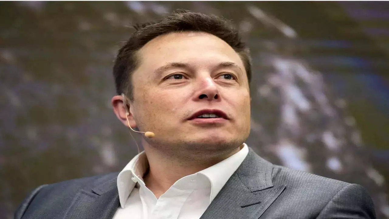 Elon Musk-Twitter deal announcement soon; stock advances over 5% ...