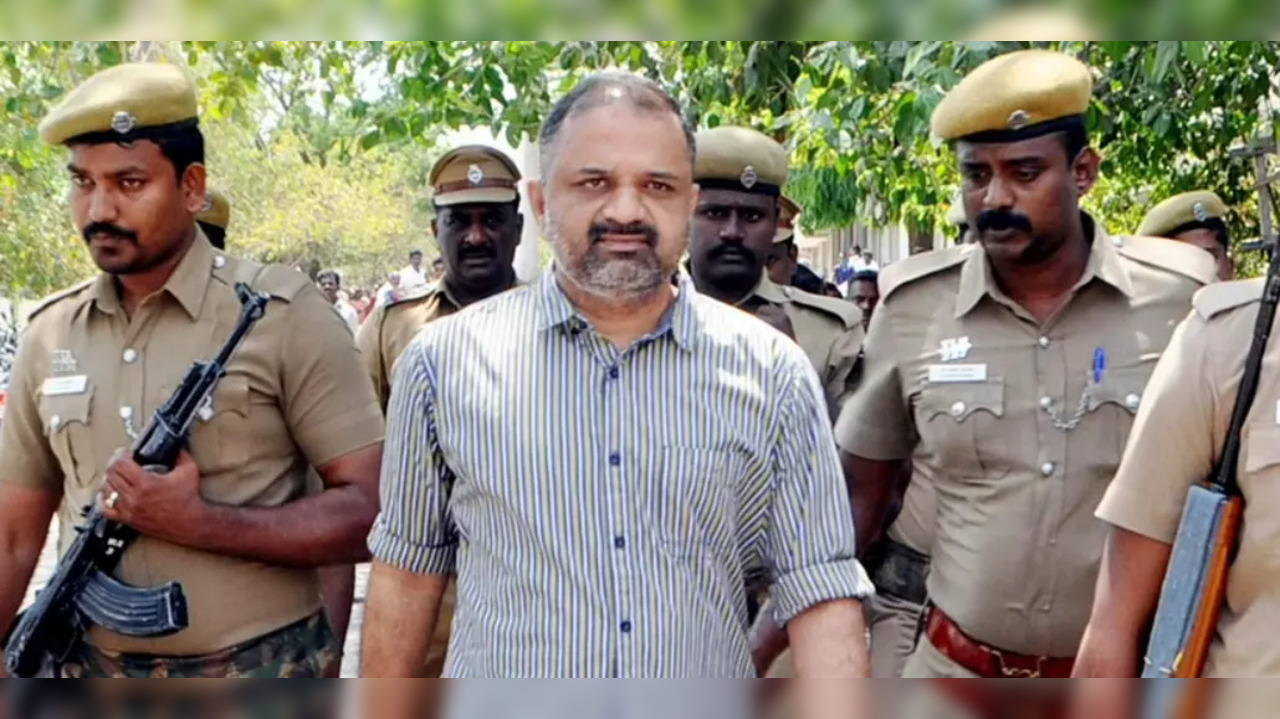 Rajiv Gandhi assassination case: SC asks Modi govt to clarify its ...