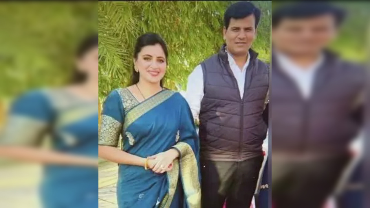 Hanuman Chalisa row: Maharashtra's MP-MLA couple Navneet Rana and Ravi Rana gets bail | India ...
