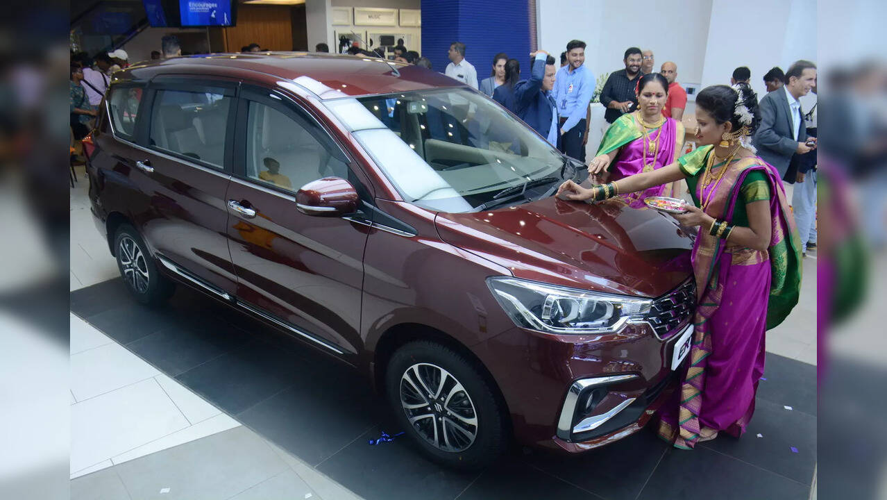 April '22 auto sales grow 37% on low base; remain well below pre-Covid ...