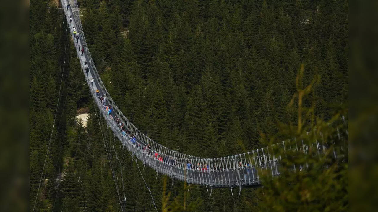 World's longest pedestrian suspension bridge opens to public at ...