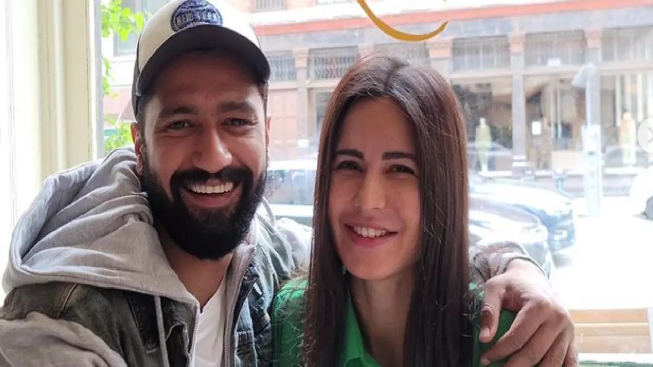 Attending a party with your partner? Take fashion lessons from Katrina ...