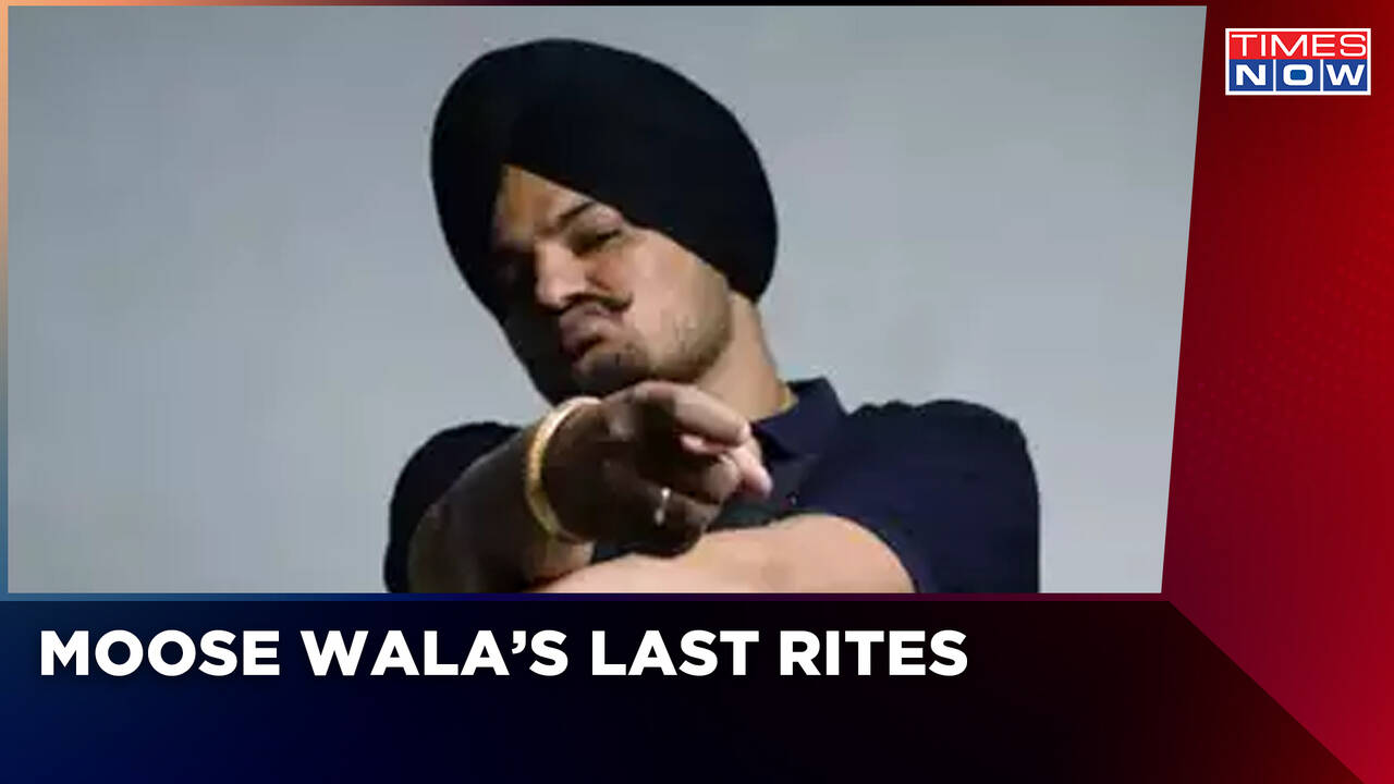Final journey of Punjabi singer Sidhu Moose Wala, Fans Gather In ...