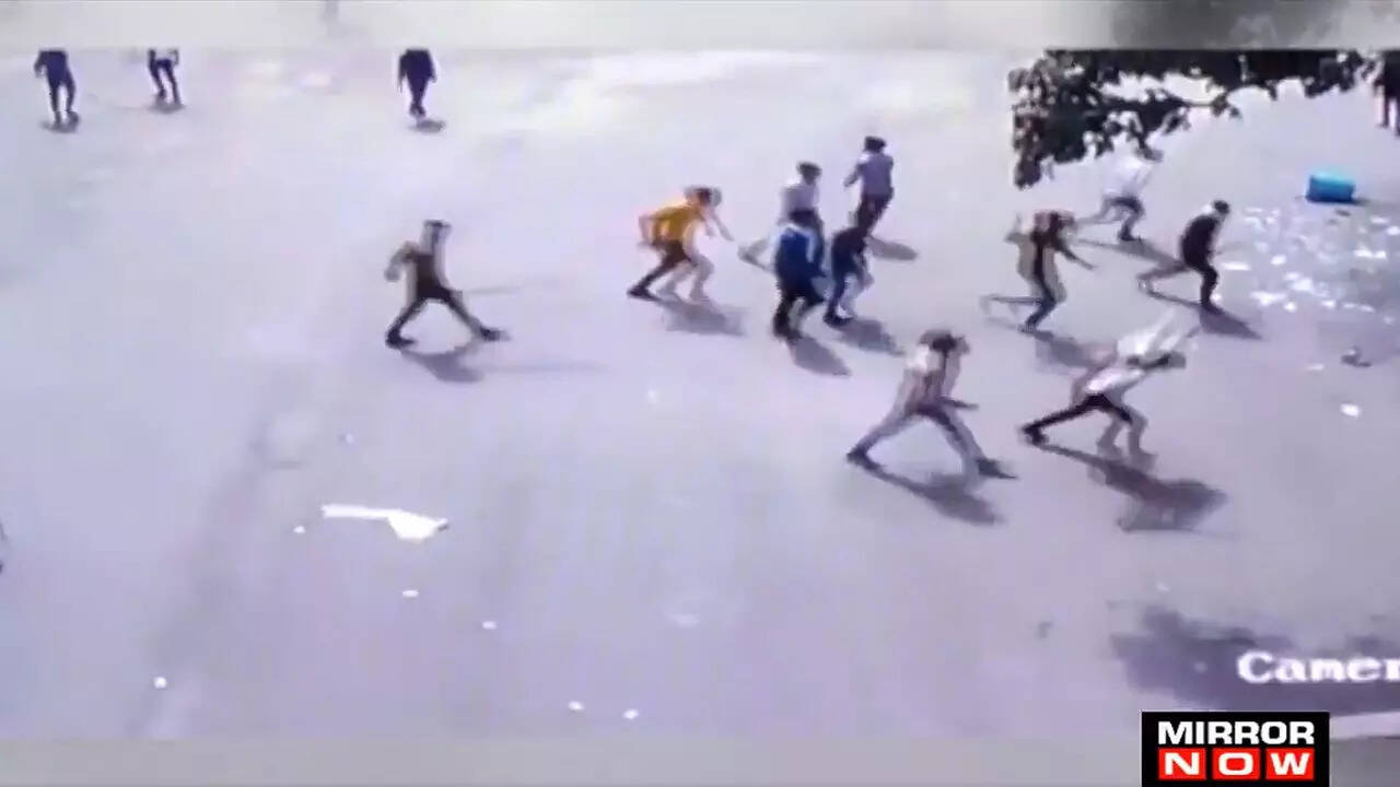 [WATCH] Two student groups engage in violent fight inside college in ...