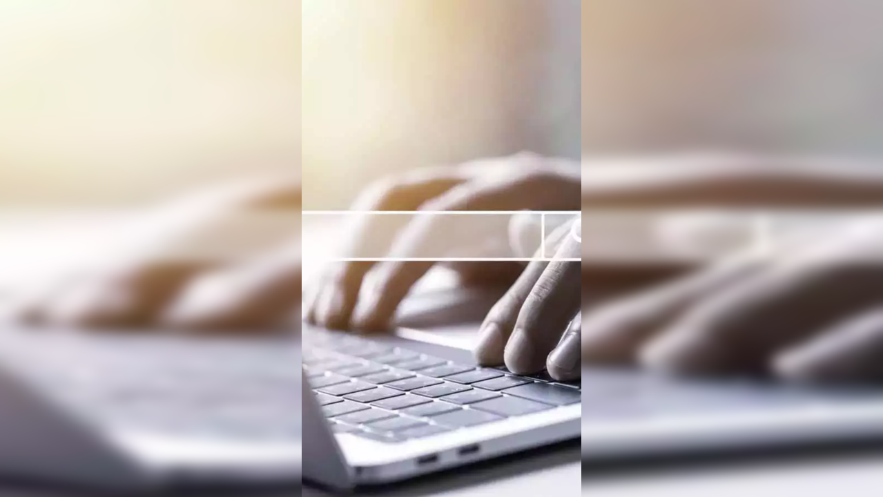 Preparing for an Interview: How to dress up for an online Interview ...