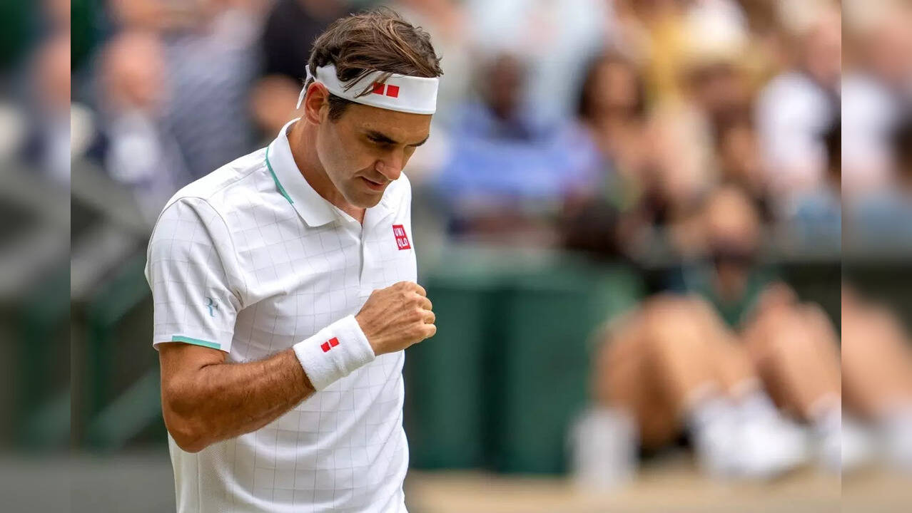 WATCH: Roger Federer hugs superfan after he shows tattoo on his arm ...