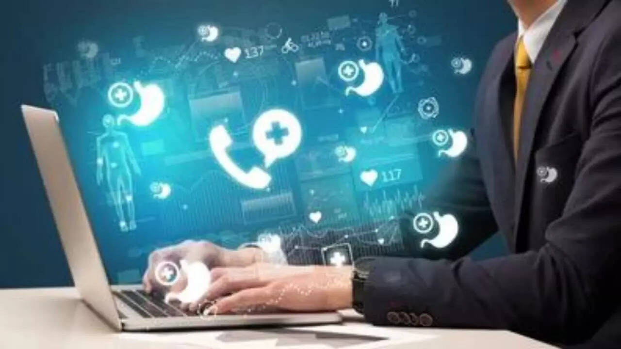 Major websites go down in mass outage: Here are the details ...