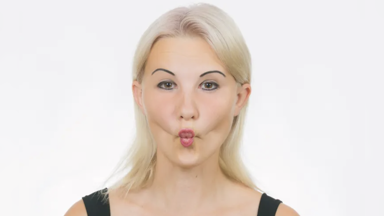 Benefits of face yoga and how to do it at home