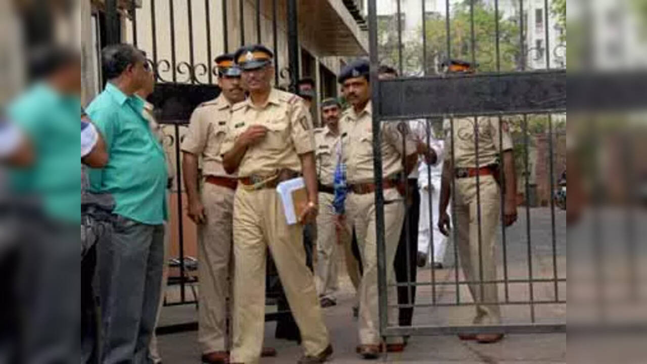 West Bengal govt transferred 14 IPS officers post security breach at CM ...