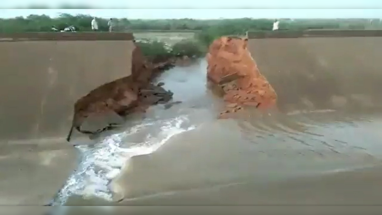 'Gujarat model': Opposition after part of Narmada canal collapses ...