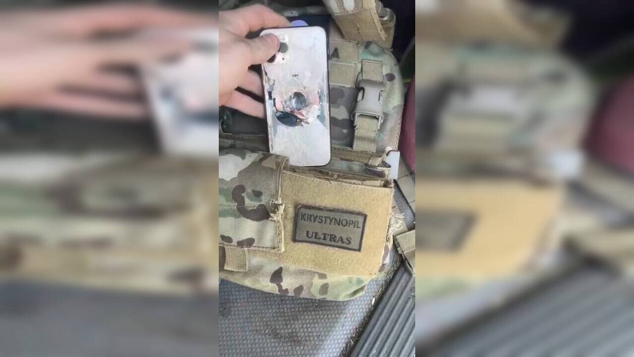 Viral video: An iPhone 11 stopped a bullet and saved a Ukrainian ...