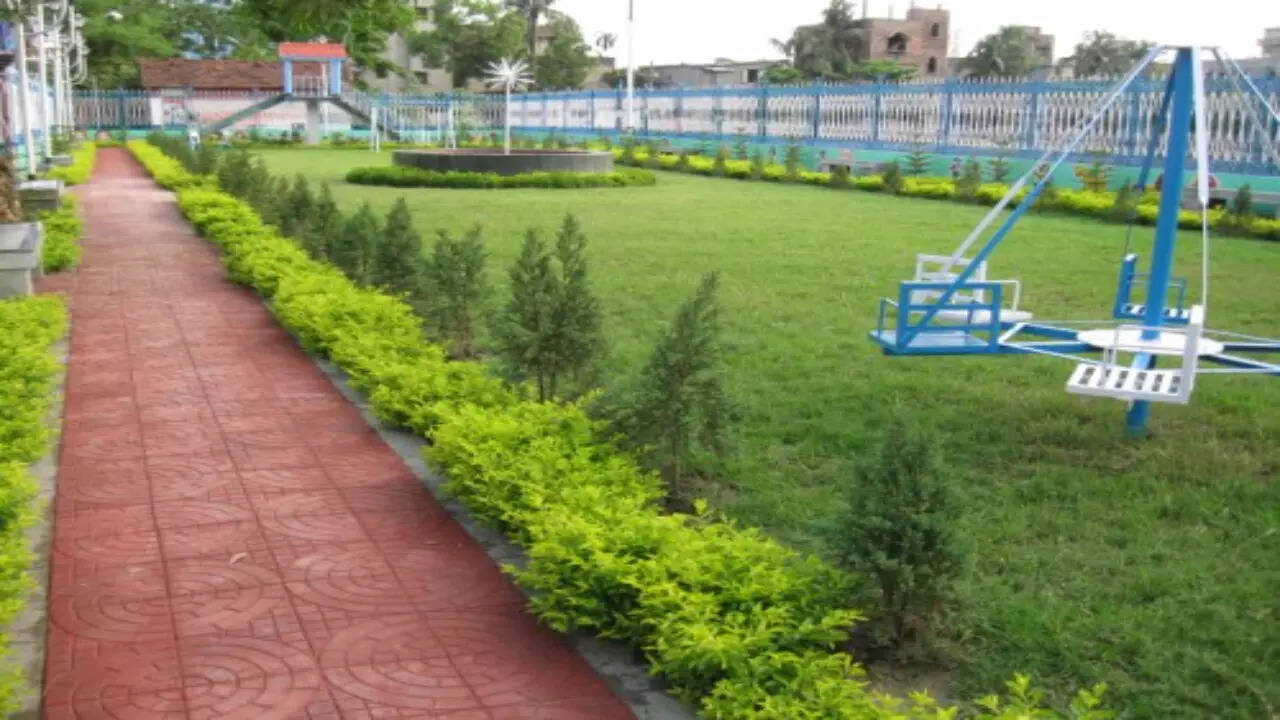 Kolkata: KMC parks to stay open from 5 am to 8 pm; Rabindra Sarobar ...