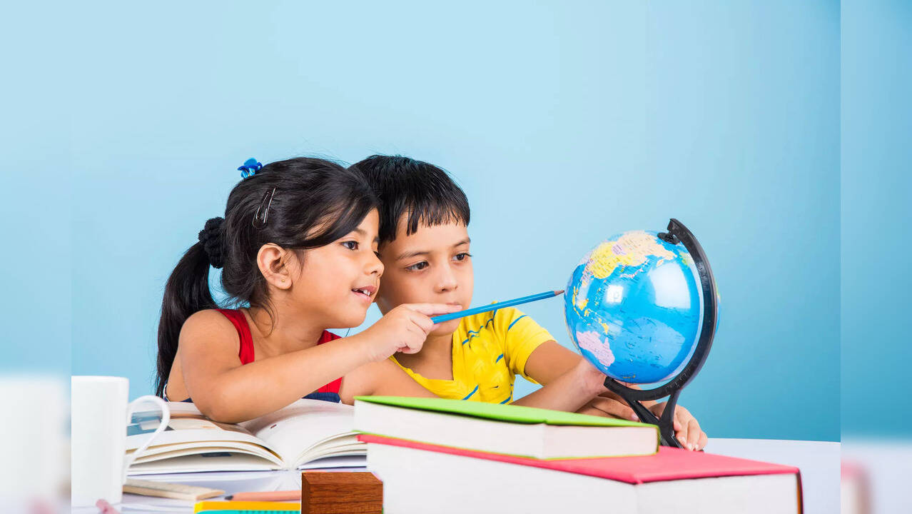 Tamil Nadu begins distribution of bicycles to 6.35 lakh Class 11 ...