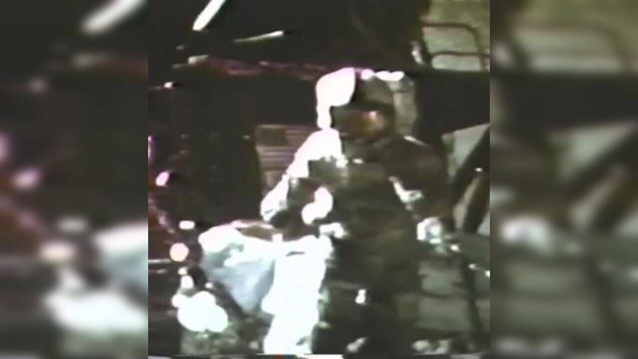 Viral video: Feather and hammer drop during Apollo 15 Mission to the ...