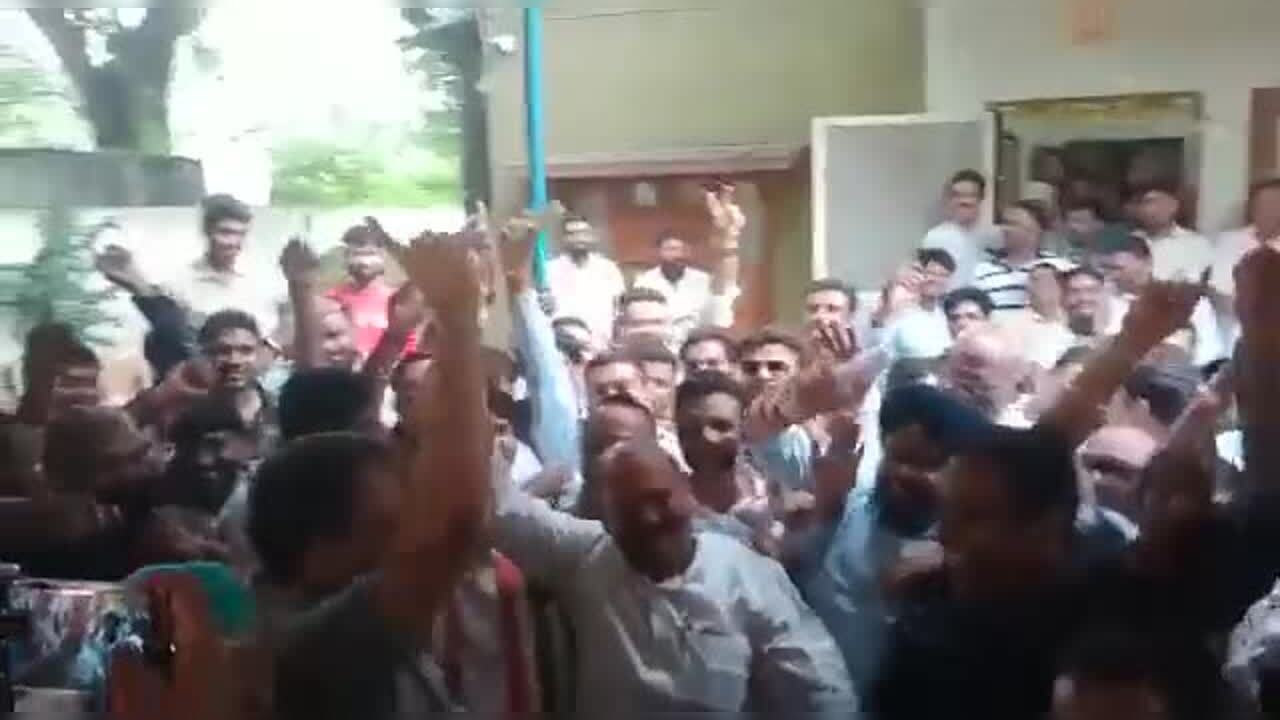 Viral video: MP Congress party members dance to lift spirits of ...
