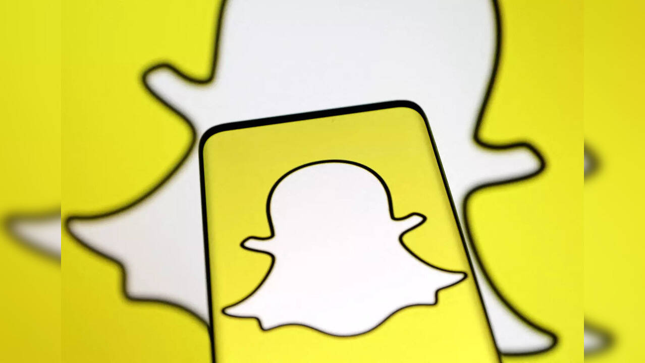 Snapchat brings Snapchat+ subscription service to India at INR 49 per ...