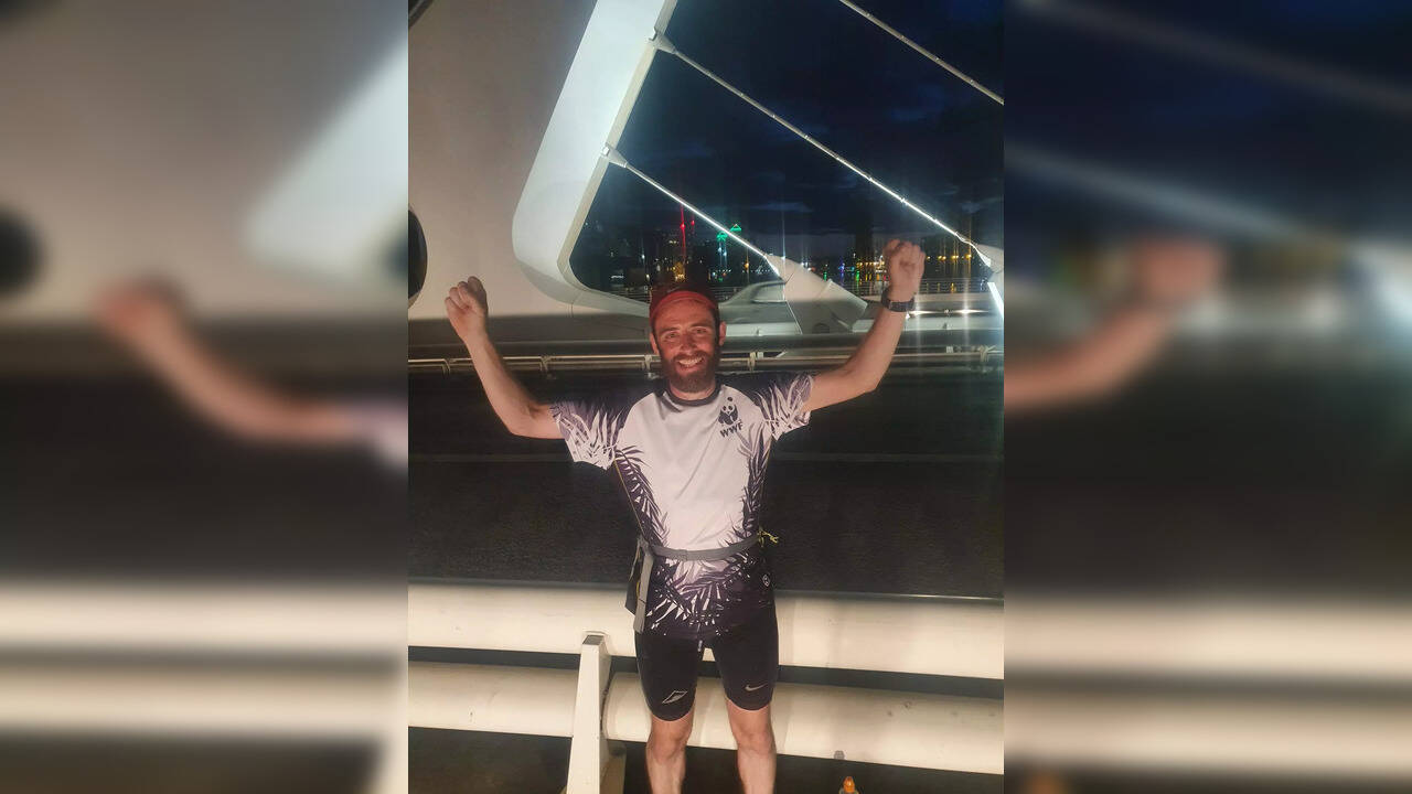 Real-life 'Forrest Gump' runs the entire width of Ireland in 24 hours ...