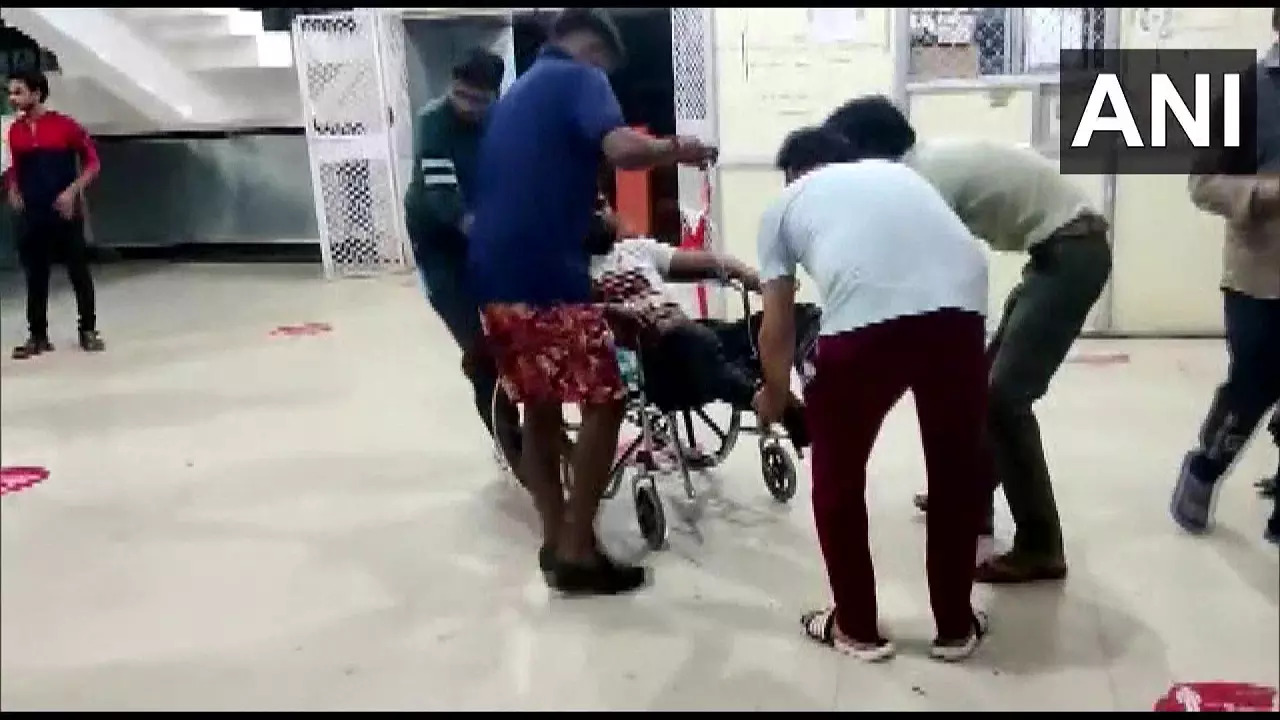 Kid who brought bomb from Army range dead, 14 injured in Indore blast ...