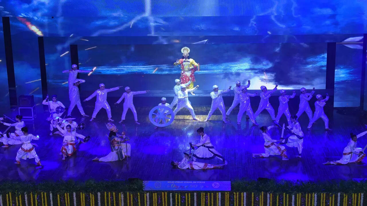 DPS RK Puram Turns 50, celebrates with Cultural Extravaganza [see pics]