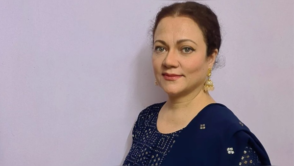 Mandakini calls her breastfeeding scene from Ram Teri Ganga Maili ...