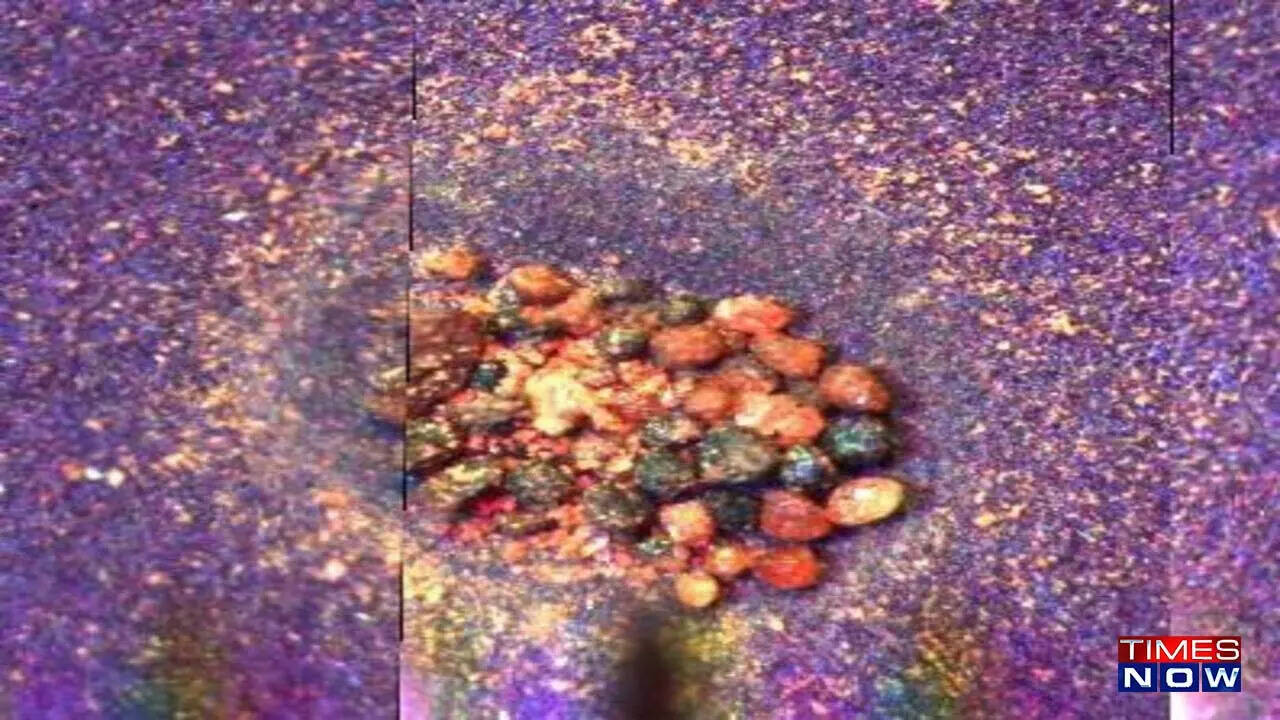 Sand on Mars maybe created due to asteroid impacts, study finds ...