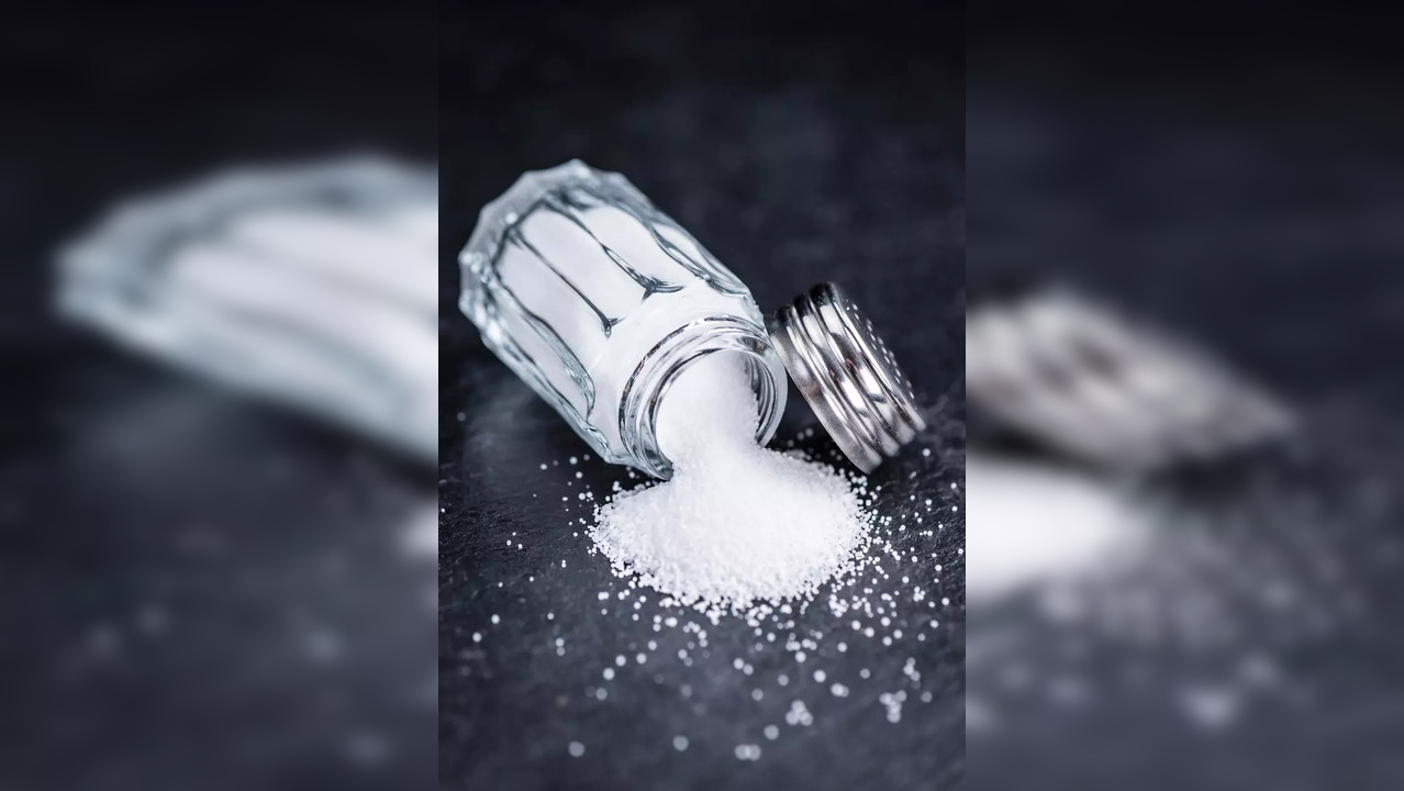 Eating too much salt? Beware of the drastic side effects on your health ...