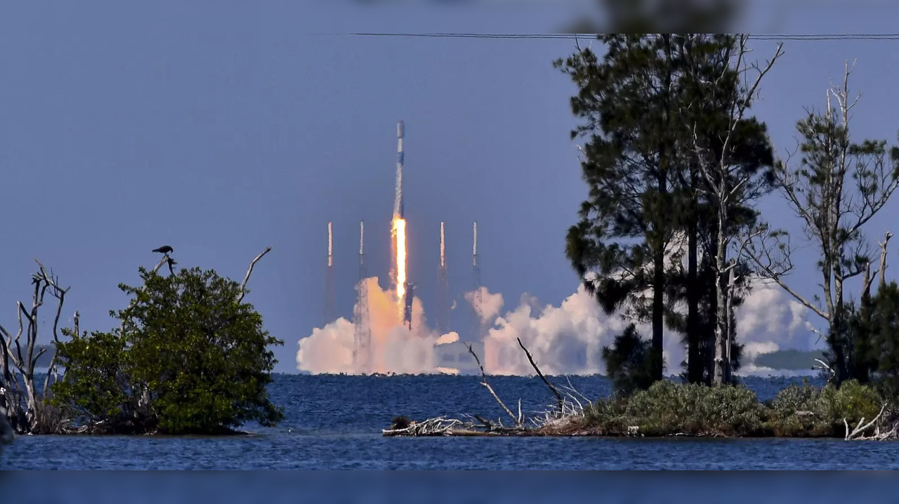 Spacex Launches 54 Starlink Satellites Lands Rocket At Sea