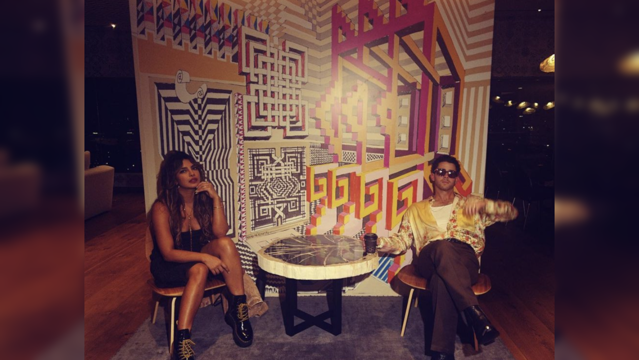Priyanka Chopra and hubby Nick Jonas are all about chilling and ...