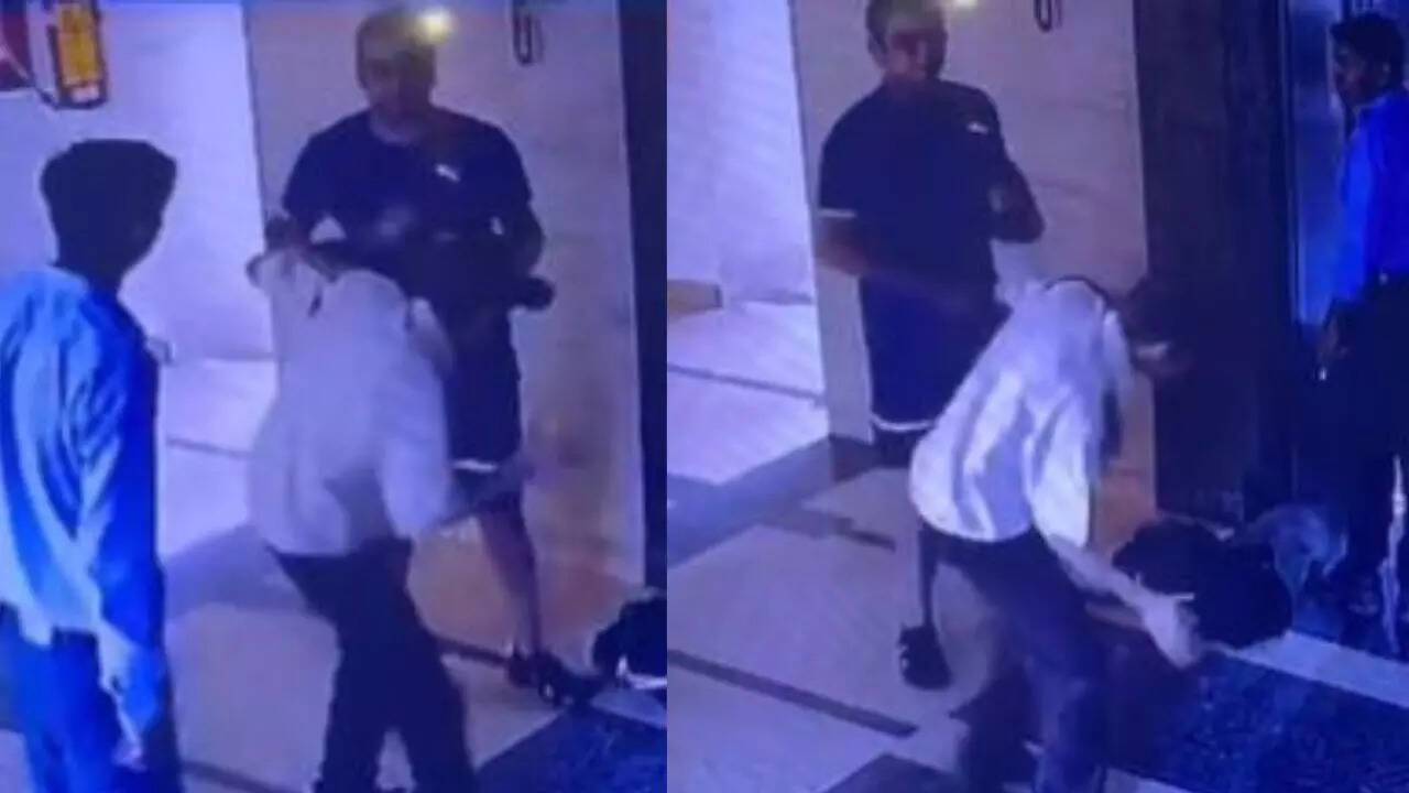 Gurugram man beats up guard after getting stuck in lift for 3-4 minutes ... Gurugram man beats up guard after getting stuck in lift for 3-4 minutes ...