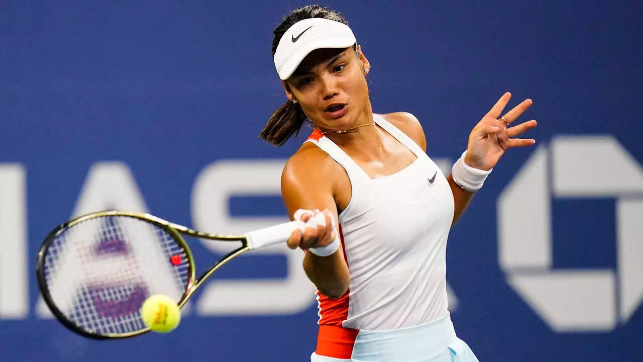 Defending champion Emma Raducanu crashes out in US Open first round