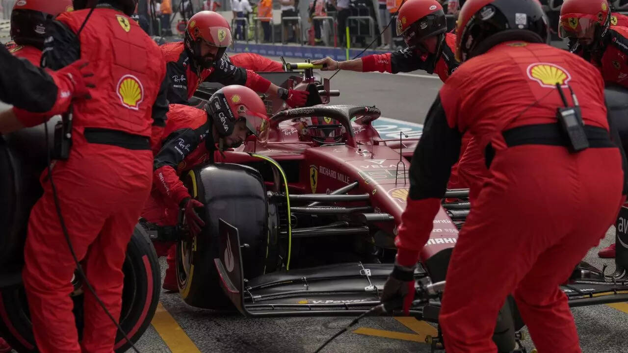 Binotto and Sainz lament Ferrari's Dutch 'mess' at Zandvoort