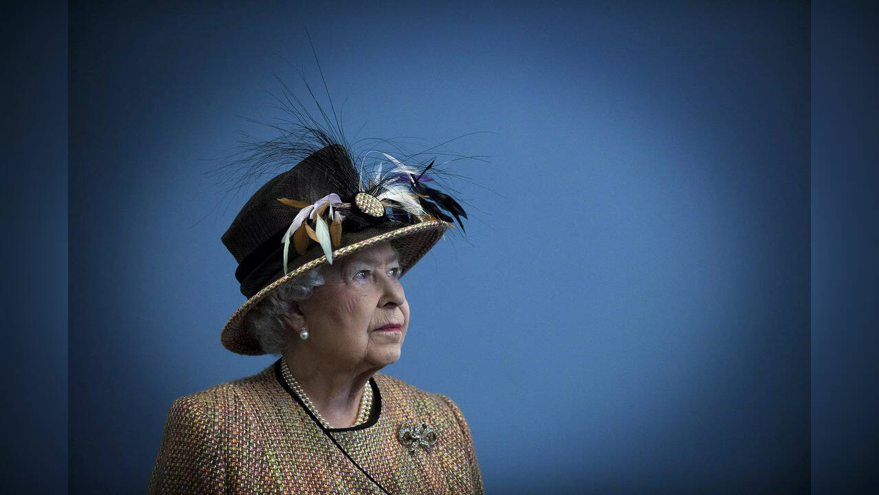Queen Elizabeth II dies, draws curtains on the Elizabethan era ...