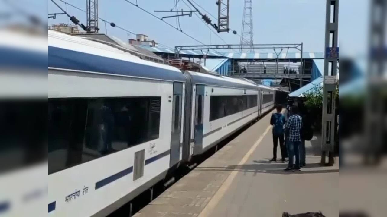 Viral video: Vande Bharat train whizzes past Virar railway station in ...
