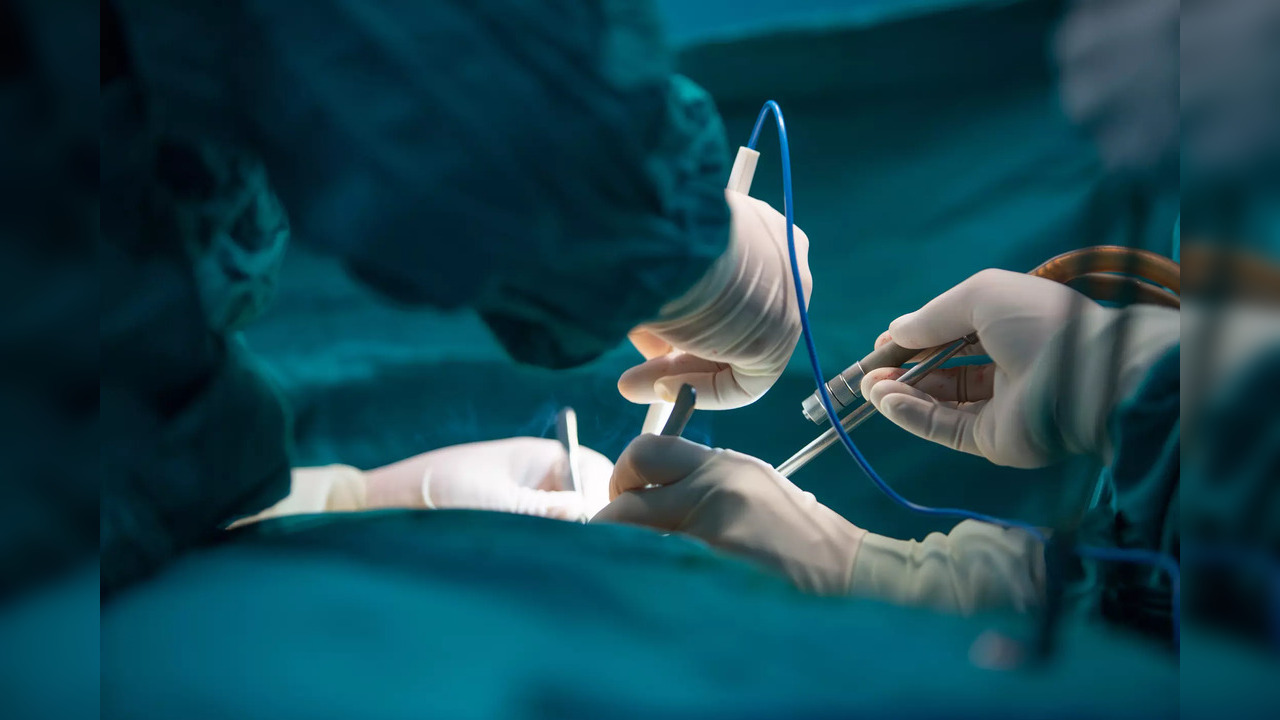 Doctors perform 48-hour-long surgery to treat brain aneurysm, patient ...