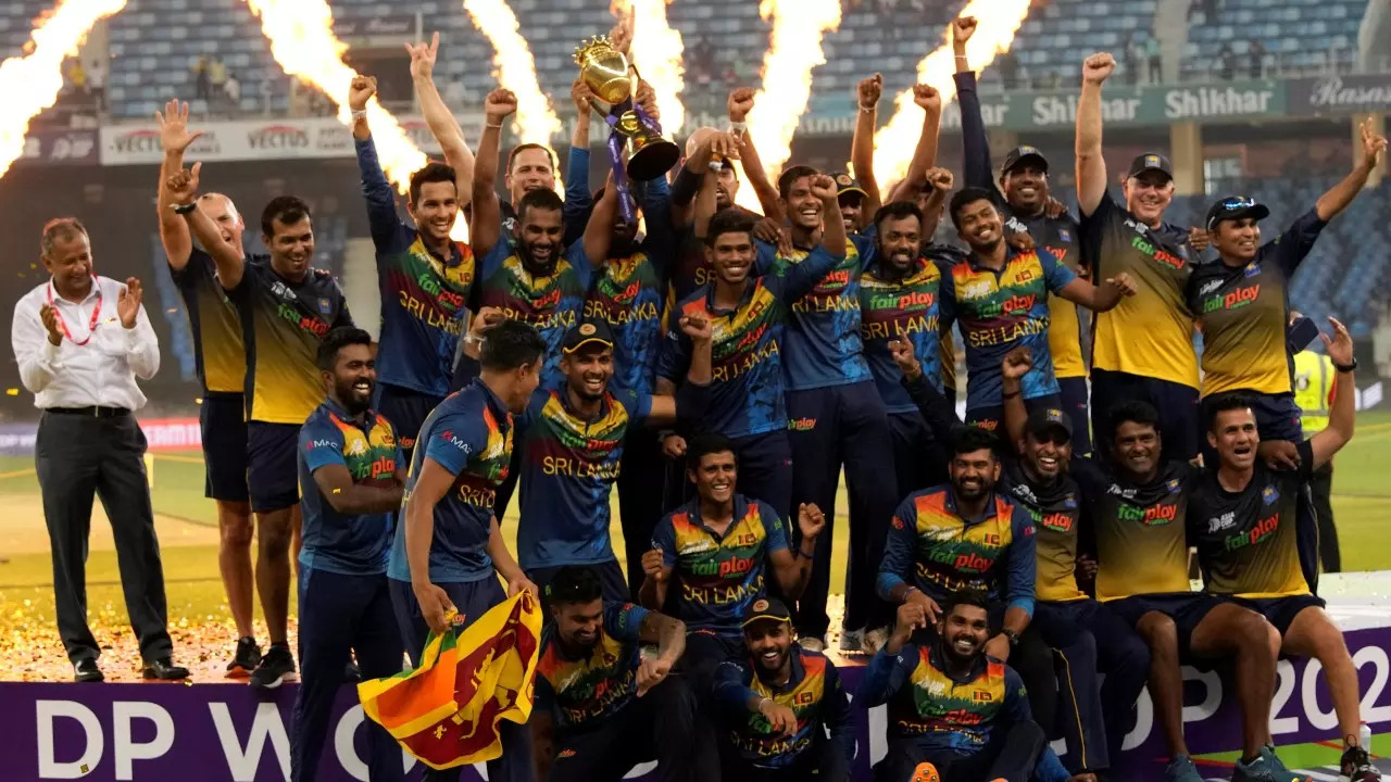 Tote ud jaate sab teams ke: Sehwag gives unique suggestion for T20 WC ...