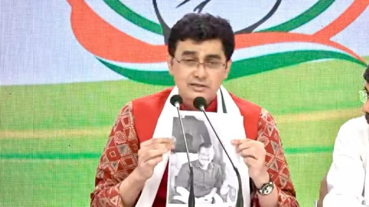 “AAP is now Arvind & Actors Party”: Congress General Secretary Ajoy ...