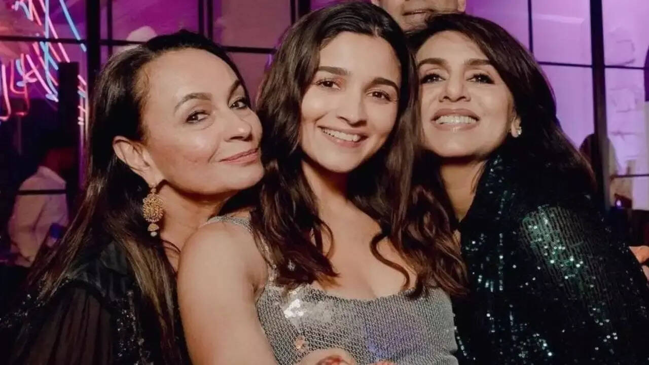 Neetu Kapoor, Soni Razdan to host a star-studded baby shower for mom-to ...