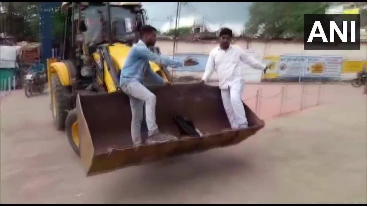 Viral video: JCB machine takes accident victim to hospital as ambulance ...