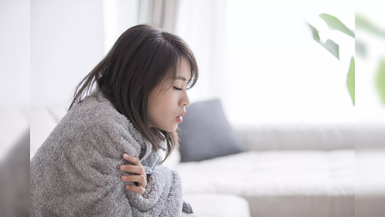 Explained: Why women ALWAYS feel colder than men | Health News, Times Now